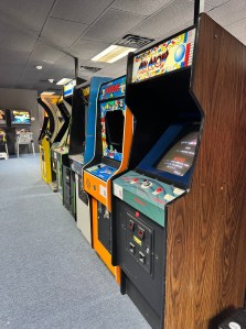 Fizzy's Arcade – Retro Arcade